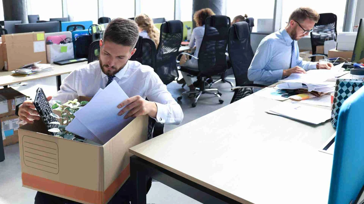 Una empresa NO es una familia: El CEO de Airbnb reconoce su mayor error ...